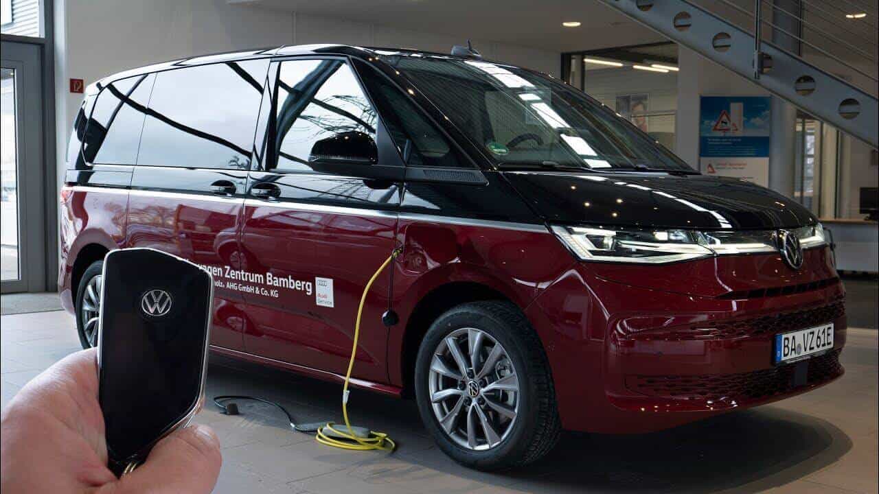 Novi Multivan dostopen le še za osebe nižje od 1,65 m - mojapot.net